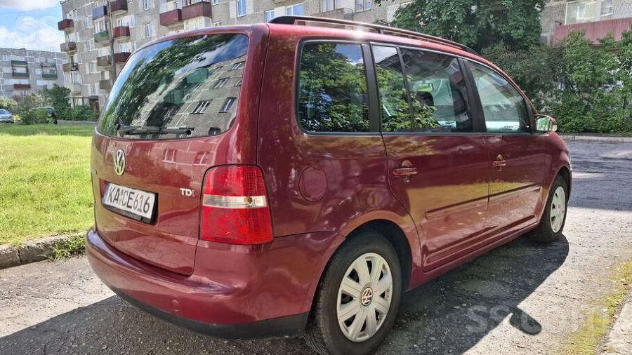 Красный Фольксваген Туран 2003 в Даугавпилс, объемом двигателя 1.90 л и пробегом 283 тыс. км за 2350 €, фото 7 на AUTOMOTO.COM.LV
