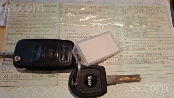 Sarkans Volkswagen Touran 2003 Daugavpils, ar dzinēja tilpumu 1.90 L un nobraukumu 283 tūkst. km par 2350 €, foto 10 vietnē AUTOMOTO.COM.LV