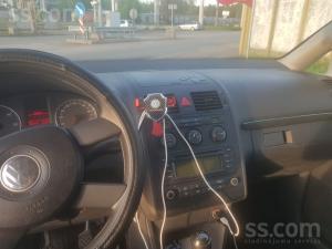Красный Фольксваген Туран 2003 в Рига, объемом двигателя 1.90 л и пробегом 300 тыс. км за 1450 €, фото 4 на AUTOMOTO.COM.LV