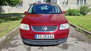Sarkans Volkswagen Touran 2003 Daugavpils, ar dzinēja tilpumu 1.90 L un nobraukumu 284 tūkst. km par 2200 €, foto 3 vietnē AUTOMOTO.COM.LV