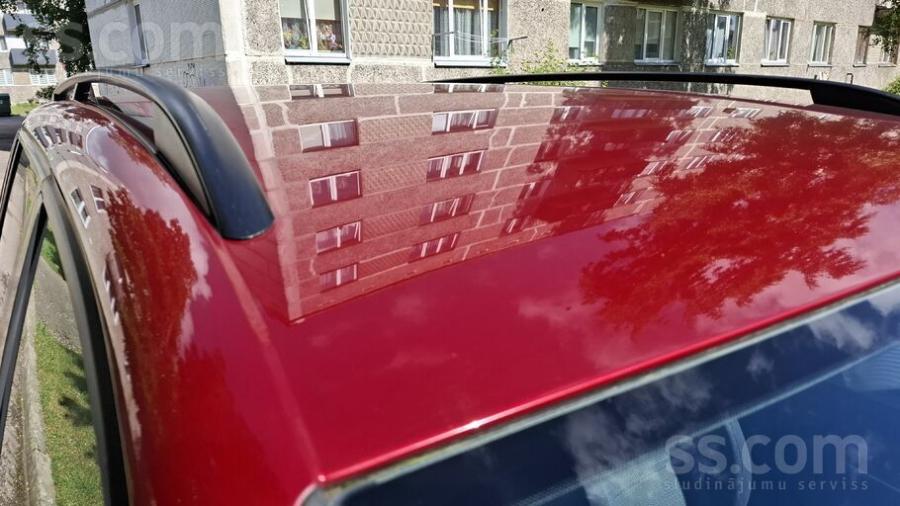 Sarkans Volkswagen Touran 2003 Daugavpils, ar dzinēja tilpumu 1.90 L un nobraukumu 284 tūkst. km par 2200 €, foto 19 vietnē AUTOMOTO.COM.LV