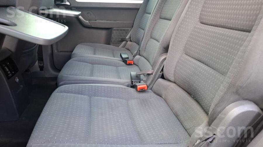 Sarkans Volkswagen Touran 2003 Daugavpils, ar dzinēja tilpumu 1.90 L un nobraukumu 284 tūkst. km par 2200 €, foto 28 vietnē AUTOMOTO.COM.LV