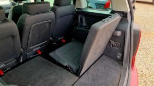 Sarkans Volkswagen Touran 2003 Cēsis, ar dzinēja tilpumu 1.90 L un nobraukumu 371 tūkst. km par 1950 €, foto 17 vietnē AUTOMOTO.COM.LV