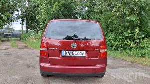 Red Volkswagen Touran 2003 in Daugavpils, with an engine capacity of 1.90 L and mileage of 282 thousand km for 1990 €, photo 11 on AUTOMOTO.COM.LV