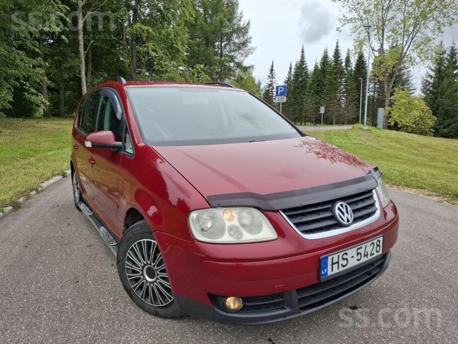 Sarkans Volkswagen Touran 2003 Alūksne, ar dzinēja tilpumu 1.90 L un nobraukumu 442 tūkst. km par 1235 €, foto 1 vietnē AUTOMOTO.COM.LV