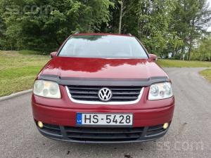 Sarkans Volkswagen Touran 2003 Alūksne, ar dzinēja tilpumu 1.90 L un nobraukumu 442 tūkst. km par 1235 €, foto 3 vietnē AUTOMOTO.COM.LV