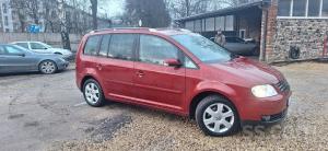 Sarkans Volkswagen Touran 2005 Rīga, ar dzinēja tilpumu 2.00 L un nobraukumu 230 tūkst. km par 3500 €, foto 3 vietnē AUTOMOTO.COM.LV