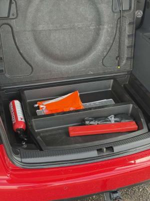 Red Volkswagen Touran 2005 in Kedainiai, with an engine capacity of 1.90 L and mileage of 192 thousand km for 2800 €, photo 19 on AUTOMOTO.COM.LV