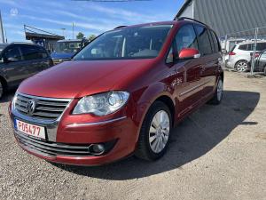 Sarkans Volkswagen Touran 2007 Kauņa, ar dzinēja tilpumu 1.39 L un nobraukumu 196 tūkst. km par 3300 €, foto  vietnē AUTOMOTO.COM.LV