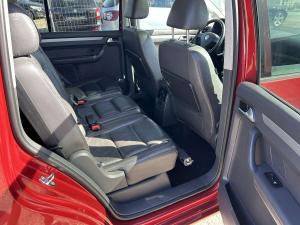 Red Volkswagen Touran 2007 in Kaunas, with an engine capacity of 1.39 L and mileage of 196 thousand km for 3300 €, photo 15 on AUTOMOTO.COM.LV
