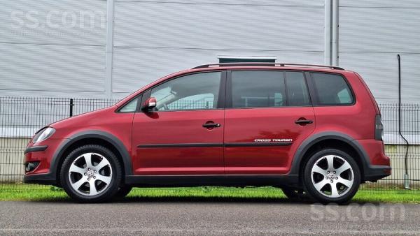 Volkswagen Touran 2007 Rīga vietnē Sarkans Volkswagen Touran 2007 Rīga, ar dzinēja tilpumu 1.90 L un nobraukumu 399 tūkst. km par 2300 €, foto 6 vietnē AUTOMOTO.COM.LV