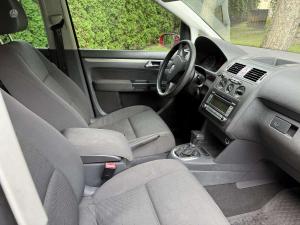 Sarkans Volkswagen Touran 2008 Rīga, ar dzinēja tilpumu 1.39 L un nobraukumu 301 tūkst. km par 2550 €, foto 12 vietnē AUTOMOTO.COM.LV