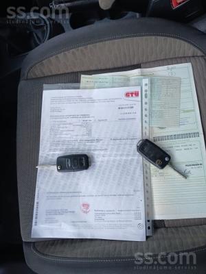 Красный Фольксваген Туран 2010 в Лудза, объемом двигателя 1.90 л и пробегом 211 тыс. км за 4890 €, фото 22 на AUTOMOTO.COM.LV
