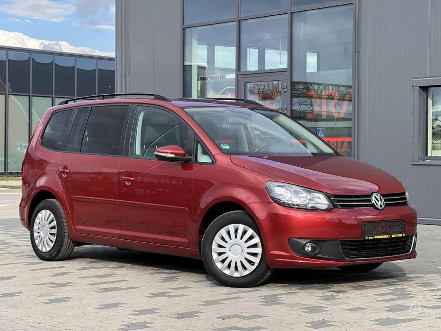 Sarkans Volkswagen Touran 2011 Šauļi, ar dzinēja tilpumu 1.39 L un nobraukumu 209 tūkst. km par 5200 €, foto 11 vietnē AUTOMOTO.COM.LV
