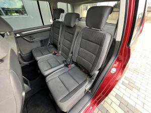 Sarkans Volkswagen Touran 2011 Šauļi, ar dzinēja tilpumu 1.39 L un nobraukumu 209 tūkst. km par 5200 €, foto 21 vietnē AUTOMOTO.COM.LV