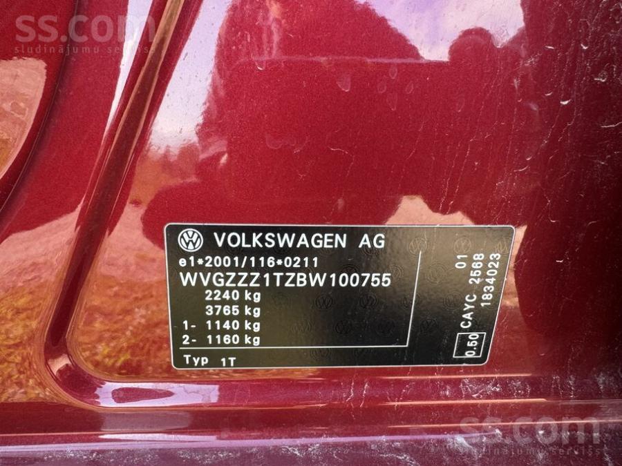 Sarkans Volkswagen Touran 2011 Ogre, ar dzinēja tilpumu 1.60 L un nobraukumu 235 tūkst. km par 5750 €, foto 31 vietnē AUTOMOTO.COM.LV