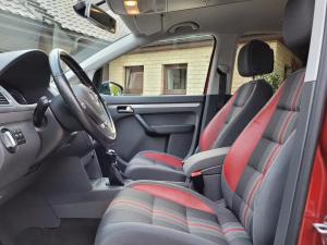 Red Volkswagen Touran 2012 in Saldus, with an engine capacity of 2.00 L and mileage of 238 thousand km for 8500 €, photo 9 on AUTOMOTO.COM.LV