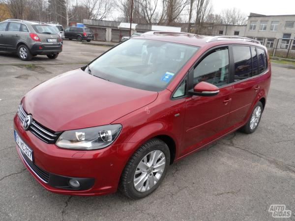 Sarkans Volkswagen Touran 2013 Klaipėda, ar dzinēja tilpumu 1.40 L un nobraukumu 215 tūkst. km par 5590 €, foto 3 vietnē AUTOMOTO.COM.LV