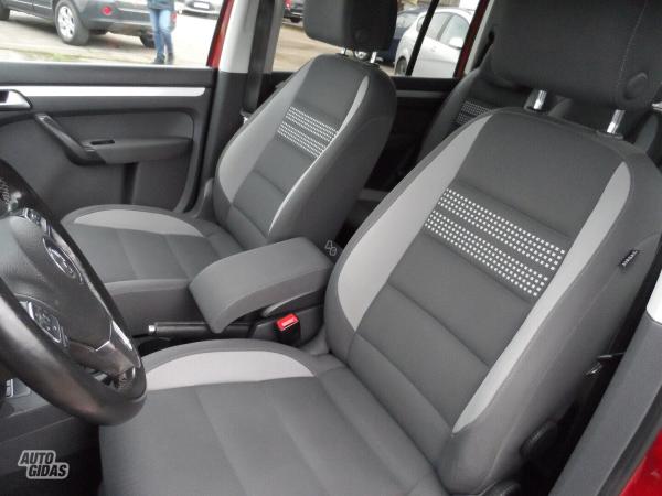 Sarkans Volkswagen Touran 2013 Klaipėda, ar dzinēja tilpumu 1.40 L un nobraukumu 215 tūkst. km par 5590 €, foto 10 vietnē AUTOMOTO.COM.LV