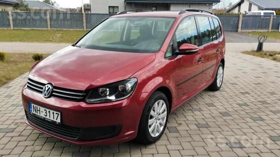 Sarkans Volkswagen Touran 2014 Rīga, ar dzinēja tilpumu 1.60 L un nobraukumu 277 tūkst. km par 5350 €, foto 4 vietnē AUTOMOTO.COM.LV