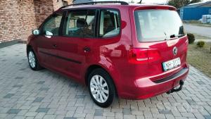 Sarkans Volkswagen Touran 2014 Rīga, ar dzinēja tilpumu 1.60 L un nobraukumu 277 tūkst. km par 5350 €, foto 5 vietnē AUTOMOTO.COM.LV