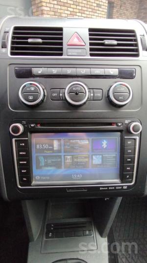 Sarkans Volkswagen Touran 2014 Rīga, ar dzinēja tilpumu 1.60 L un nobraukumu 277 tūkst. km par 5350 €, foto 8 vietnē AUTOMOTO.COM.LV
