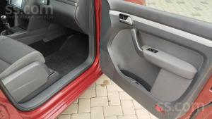 Sarkans Volkswagen Touran 2014 Rīga, ar dzinēja tilpumu 1.60 L un nobraukumu 277 tūkst. km par 5350 €, foto 12 vietnē AUTOMOTO.COM.LV