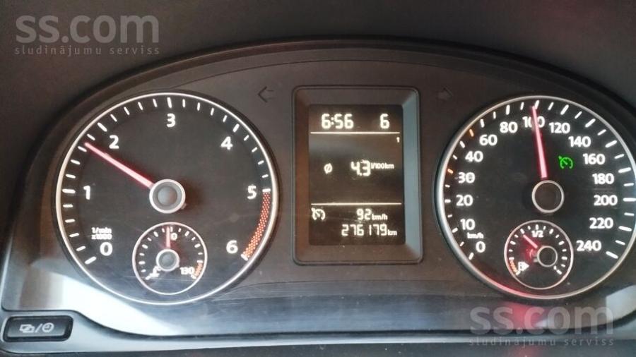 Sarkans Volkswagen Touran 2014 Rīga, ar dzinēja tilpumu 1.60 L un nobraukumu 277 tūkst. km par 5350 €, foto 26 vietnē AUTOMOTO.COM.LV