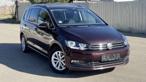 Sarkans Volkswagen Touran 2018 Telšiai, ar dzinēja tilpumu 1.97 L un nobraukumu 181 tūkst. km par 11600 €, foto  vietnē AUTOMOTO.COM.LV