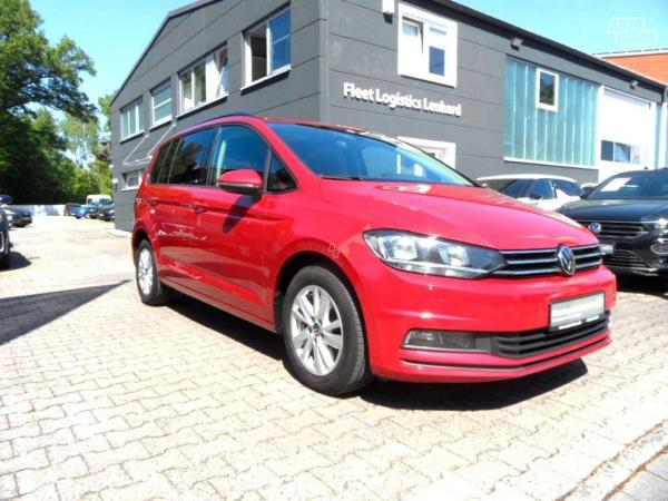 Красный Фольксваген Туран 2022 в Каунас, объемом двигателя 2.00 л и пробегом 85 тыс. км за 27878 €, фото 2 на AUTOMOTO.COM.LV