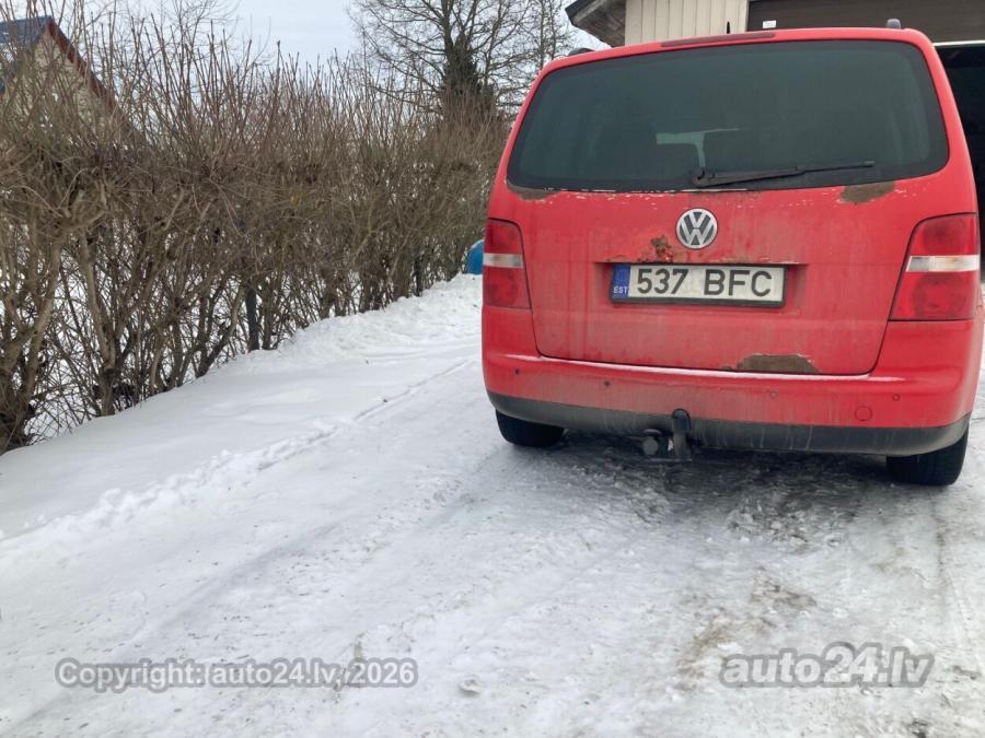 Sarkans Volkswagen Touran 2005 Tartu, ar dzinēja tilpumu 1.90 L un nobraukumu 0 tūkst. km par 1499 €, foto 7 vietnē AUTOMOTO.COM.LV
