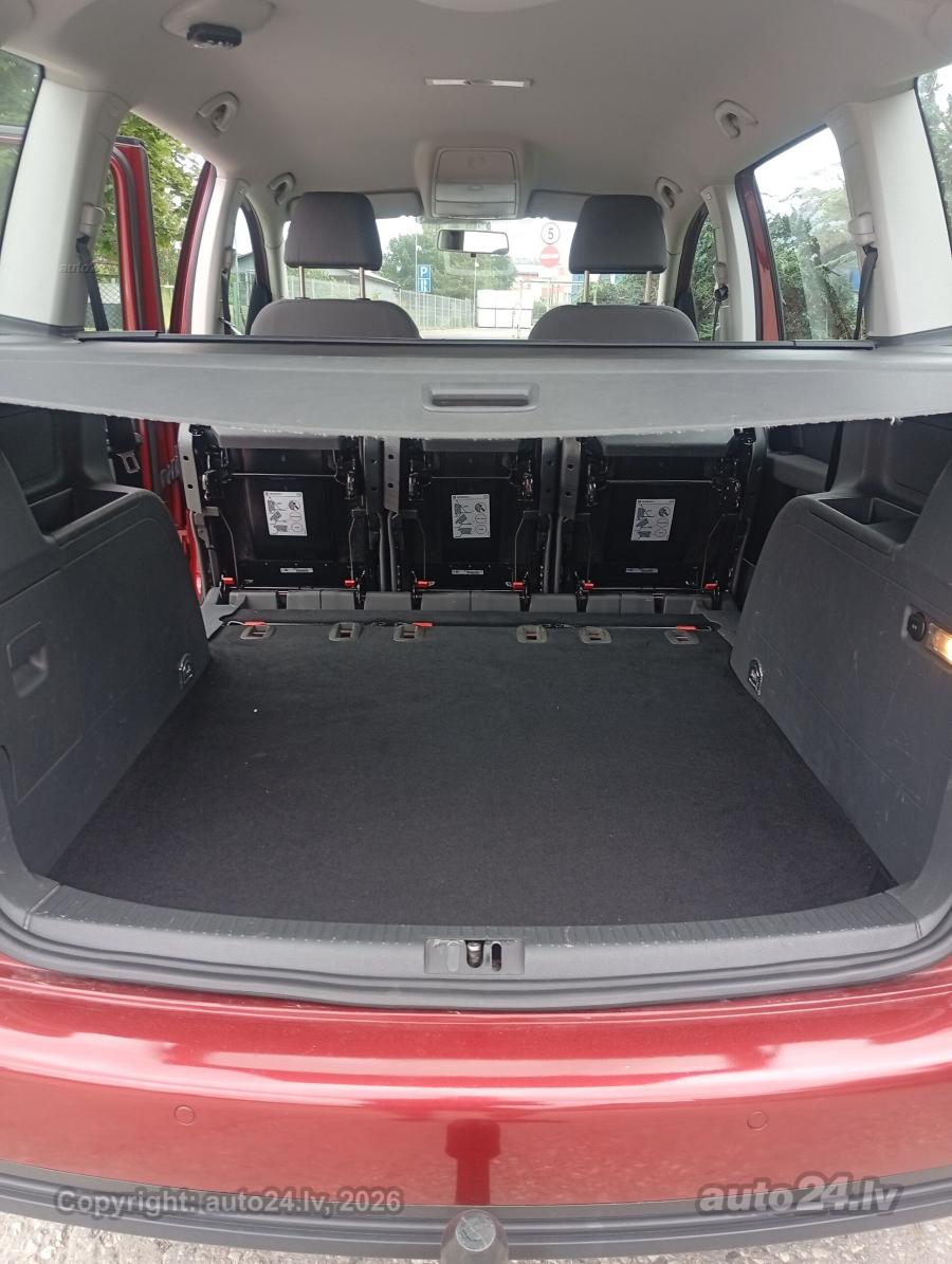 Sarkans Volkswagen Touran 2010 Veru, ar dzinēja tilpumu 2.00 L un nobraukumu 268 tūkst. km par 5200 €, foto 8 vietnē AUTOMOTO.COM.LV