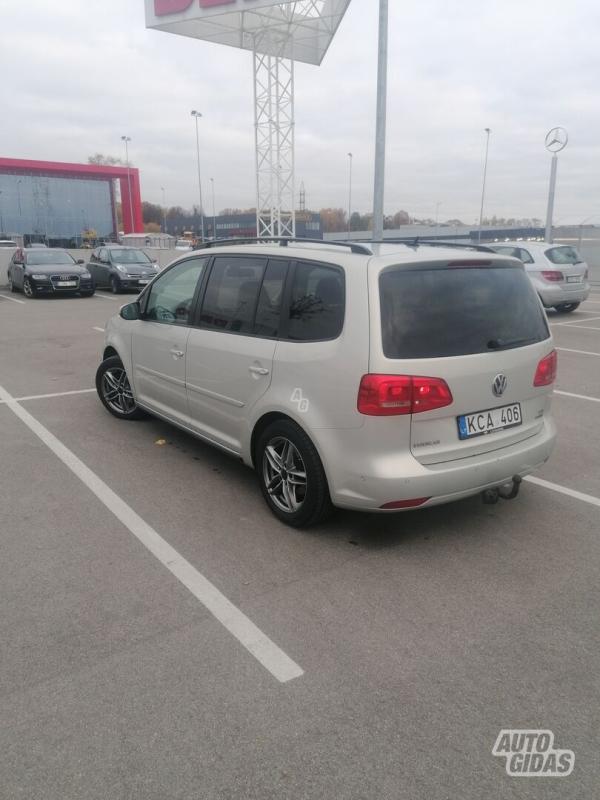 Volkswagen Touran 2012 Kauņa, ar dzinēja tilpumu 1.60 L un nobraukumu 235 tūkst. km par 3800 €, foto 3 vietnē AUTOMOTO.COM.LV