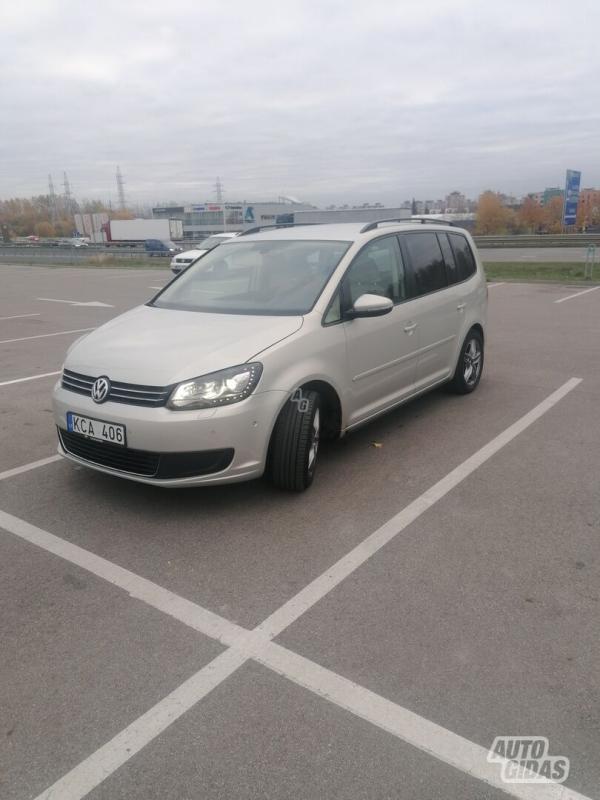 Volkswagen Touran 2012 Kauņa, ar dzinēja tilpumu 1.60 L un nobraukumu 235 tūkst. km par 3800 €, foto 4 vietnē AUTOMOTO.COM.LV