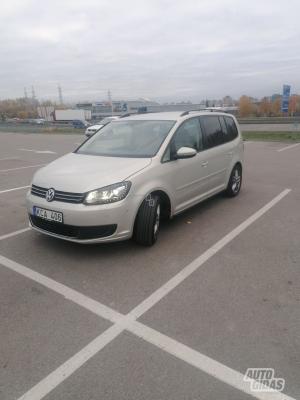 Volkswagen Touran 2012 Kauņa, ar dzinēja tilpumu 1.60 L un nobraukumu 235 tūkst. km par 3800 €, foto 4 vietnē AUTOMOTO.COM.LV