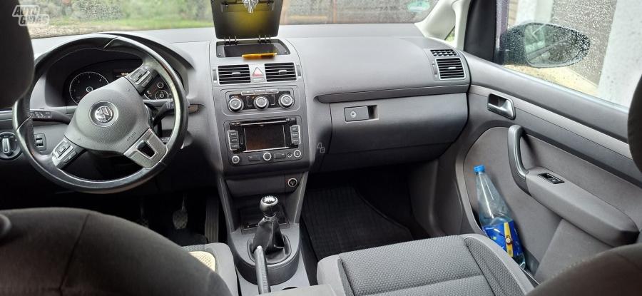 Volkswagen Touran 2012 Šauļi, ar dzinēja tilpumu 1.60 L un nobraukumu 225 tūkst. km par 6200 €, foto 3 vietnē AUTOMOTO.COM.LV