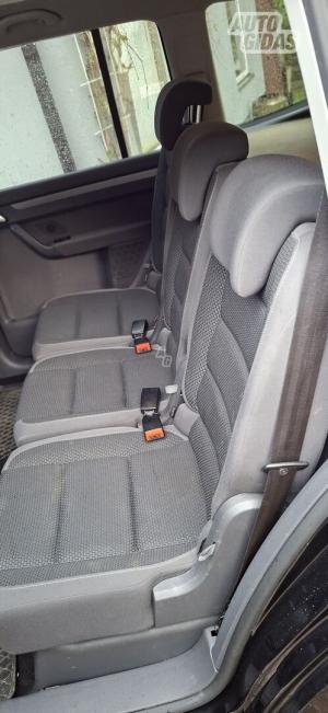 Volkswagen Touran 2012 Šauļi, ar dzinēja tilpumu 1.60 L un nobraukumu 225 tūkst. km par 6200 €, foto 4 vietnē AUTOMOTO.COM.LV