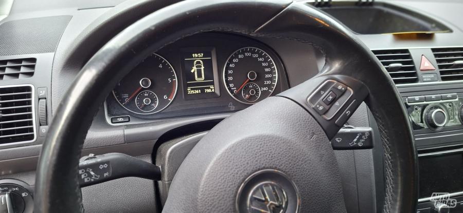 Volkswagen Touran 2012 Šauļi, ar dzinēja tilpumu 1.60 L un nobraukumu 225 tūkst. km par 6200 €, foto 6 vietnē AUTOMOTO.COM.LV