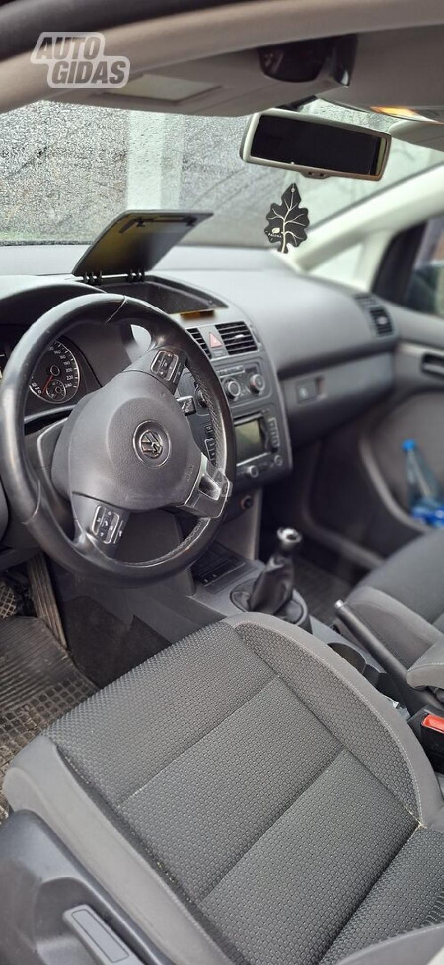 Volkswagen Touran 2012 Šauļi, ar dzinēja tilpumu 1.60 L un nobraukumu 225 tūkst. km par 6200 €, foto 7 vietnē AUTOMOTO.COM.LV