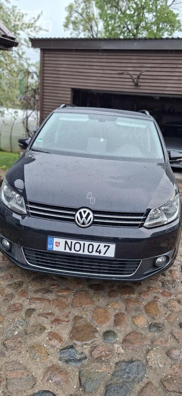 Volkswagen Touran 2012 in Siauliai, with an engine capacity of 1.60 L and mileage of 225 thousand km for 6200 €, photo 7 on AUTOMOTO.COM.LV