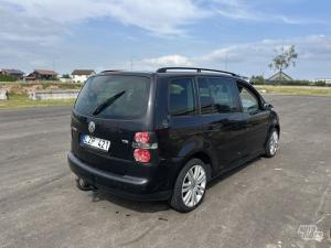 Volkswagen Touran 2003 Kauņa, ar dzinēja tilpumu 2.00 L un nobraukumu 387 tūkst. km par 1500 €, foto 4 vietnē AUTOMOTO.COM.LV
