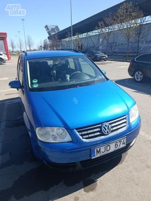 Volkswagen Touran 2004 in Klaipeda, with an engine capacity of 1.90 L and mileage of 274 thousand km for 2000 €, photo 3 on AUTOMOTO.COM.LV
