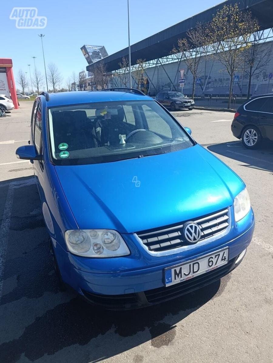 Volkswagen Touran 2004 in Klaipeda, with an engine capacity of 1.90 L and mileage of 274 thousand km for 2000 €, photo 3 on AUTOMOTO.COM.LV