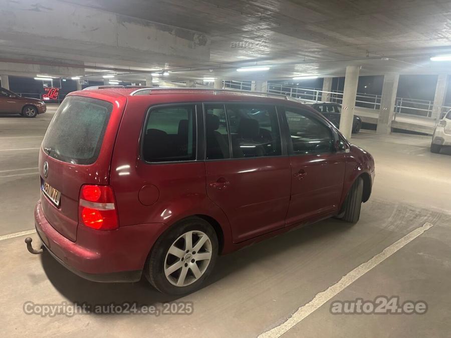 Volkswagen Touran 2005 Tallina, ar dzinēja tilpumu 1.90 L un nobraukumu 335 tūkst. km par 2200 €, foto 3 vietnē AUTOMOTO.COM.LV