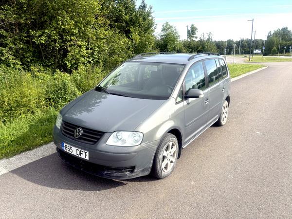 Volkswagen Touran 2005 in Tallinn, with an engine capacity of 1.90 L and mileage of 335 thousand km for 999 €, photo 1 on AUTOMOTO.COM.LV
