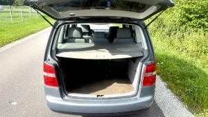 Volkswagen Touran 2005 Tallina, ar dzinēja tilpumu 1.90 L un nobraukumu 335 tūkst. km par 999 €, foto 7 vietnē AUTOMOTO.COM.LV