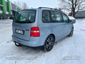 Volkswagen Touran 2006 in Keila, with an engine capacity of 2.00 L and mileage of 224 thousand km for 2600 €, photo 4 on AUTOMOTO.COM.LV