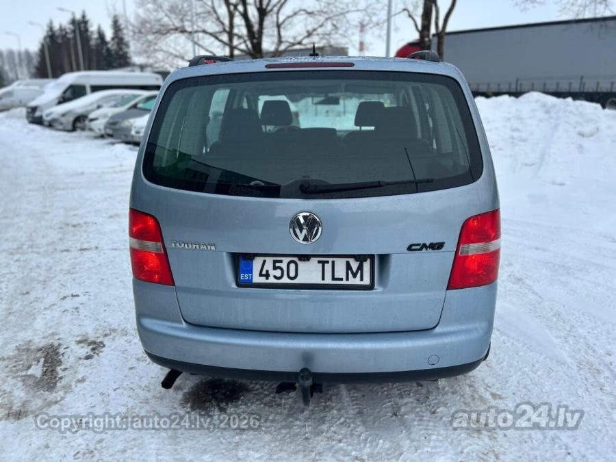 Volkswagen Touran 2006 in Keila, with an engine capacity of 2.00 L and mileage of 224 thousand km for 2600 €, photo 6 on AUTOMOTO.COM.LV