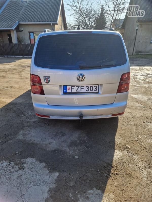 Volkswagen Touran 2007 in Kaunas, with an engine capacity of 2.00 L and mileage of 352 thousand km for 2500 €, photo 3 on AUTOMOTO.COM.LV
