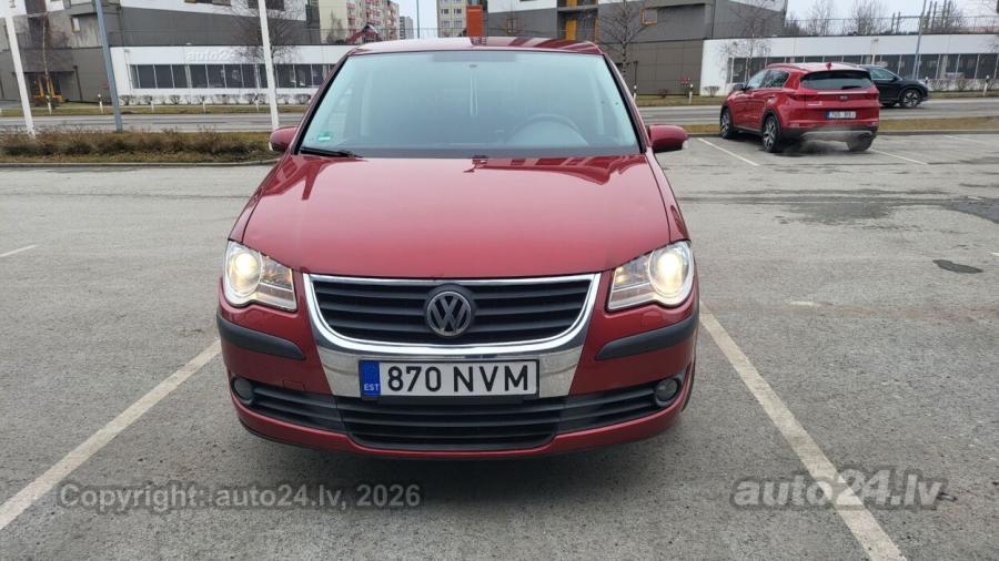 Volkswagen Touran 2007 Tallina, ar dzinēja tilpumu 1.90 L un nobraukumu 256 tūkst. km par 4900 €, foto 1 vietnē AUTOMOTO.COM.LV